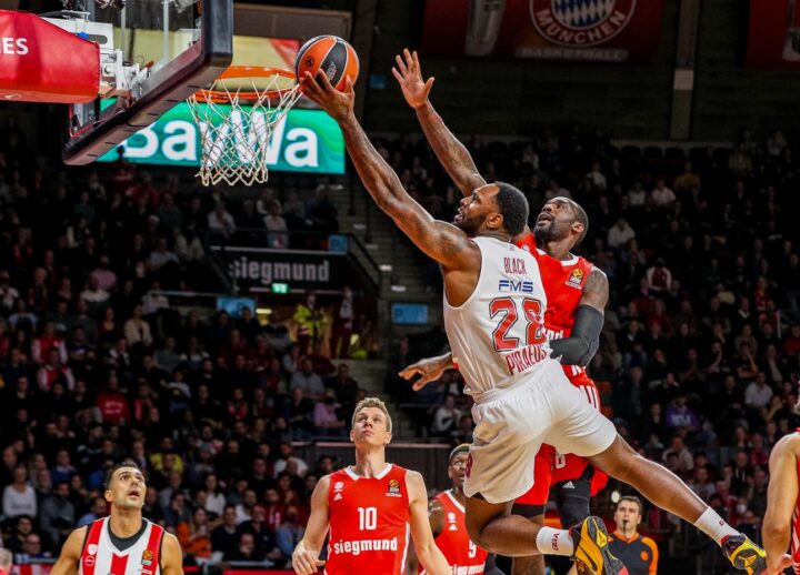 Μπάγερν - Ολυμπιακός 71-82: Τα highlights από το show του Βεζένκοφ στο ...